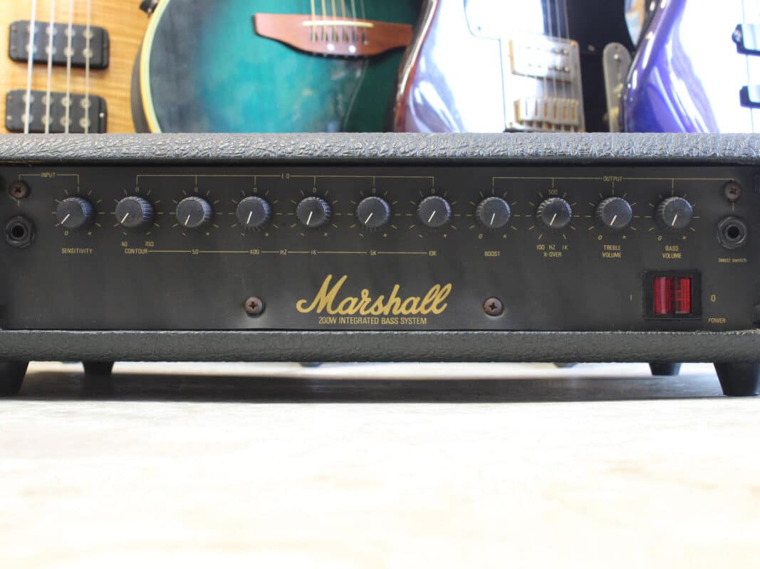 【中古】Marshall 3520 ベースアンプヘッド 200W - 神奈川県の中古楽器店 パプリカミュージックストア