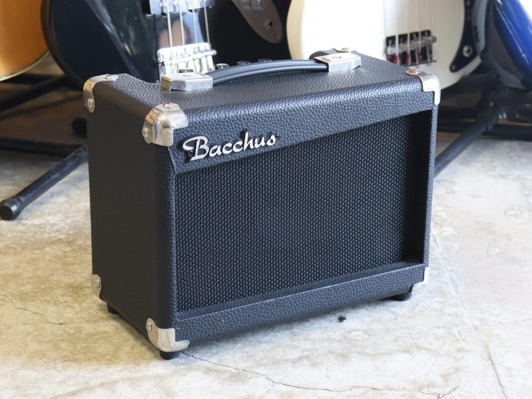 【中古】Bacchus BBA-10 ベースアンプ - 神奈川県の中古楽器店 パプリカミュージックストア